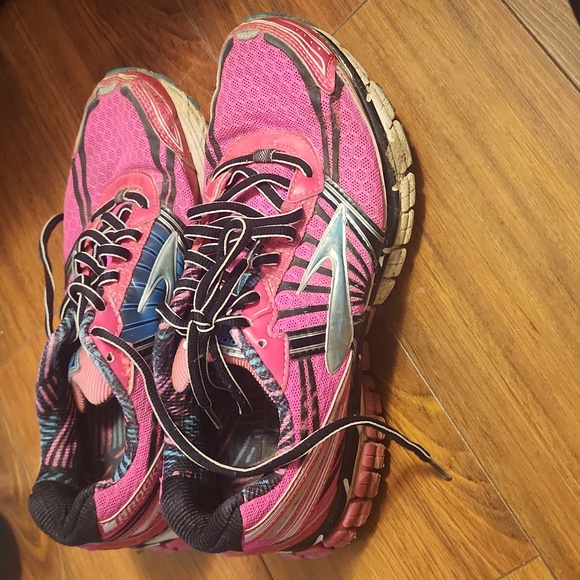 Brooks | Shoes | Brooks Tennis Shoes | Poshmark